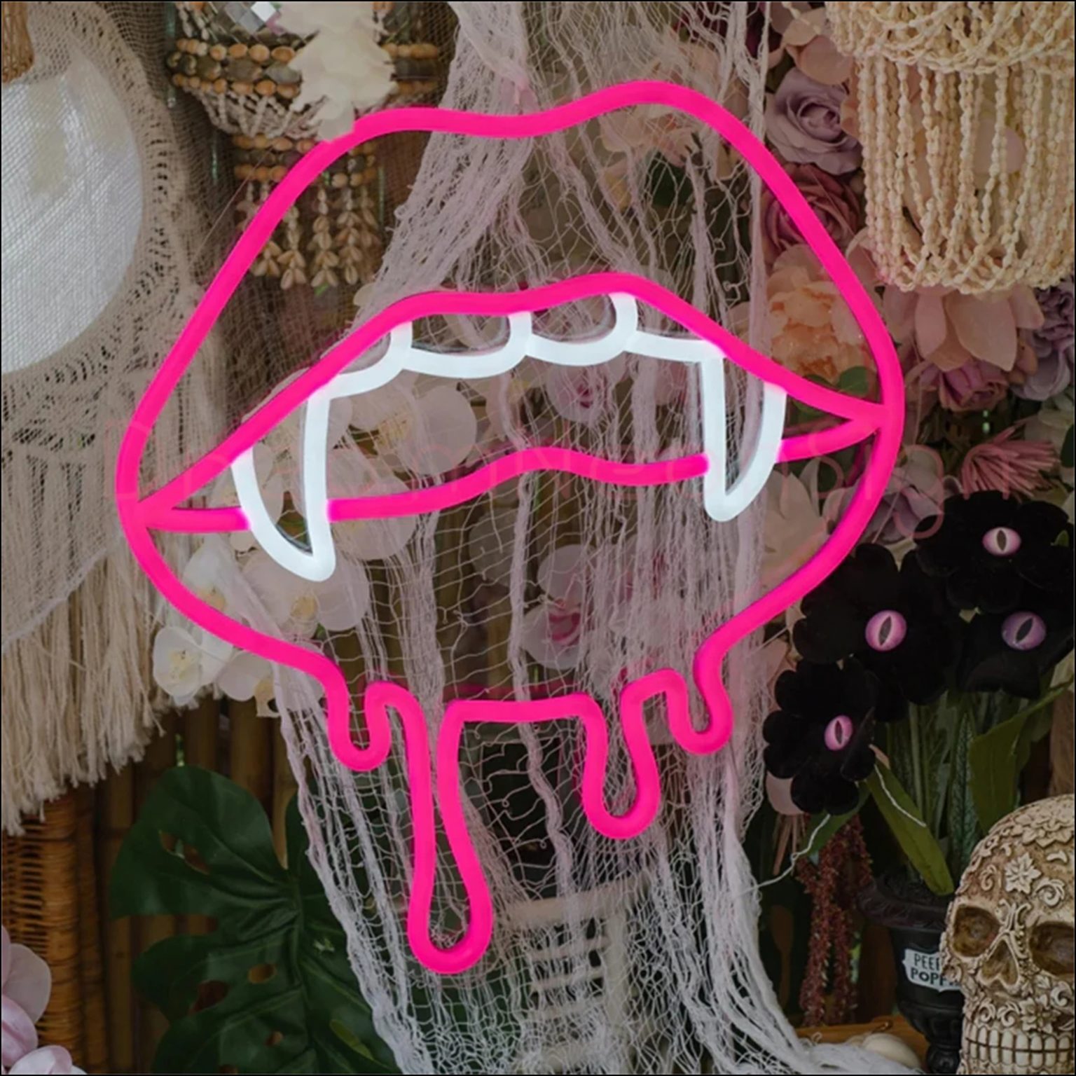 Vampire Lips Neon Sign | Liuyang Lamps
